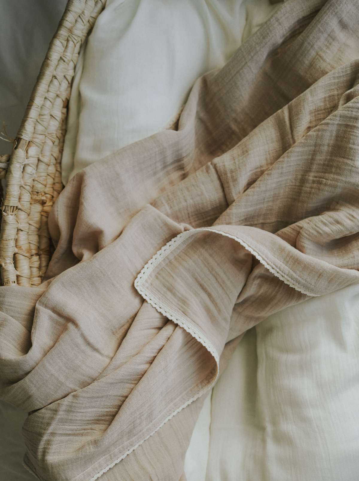 Organic muslin cover for infant lounger baby nest